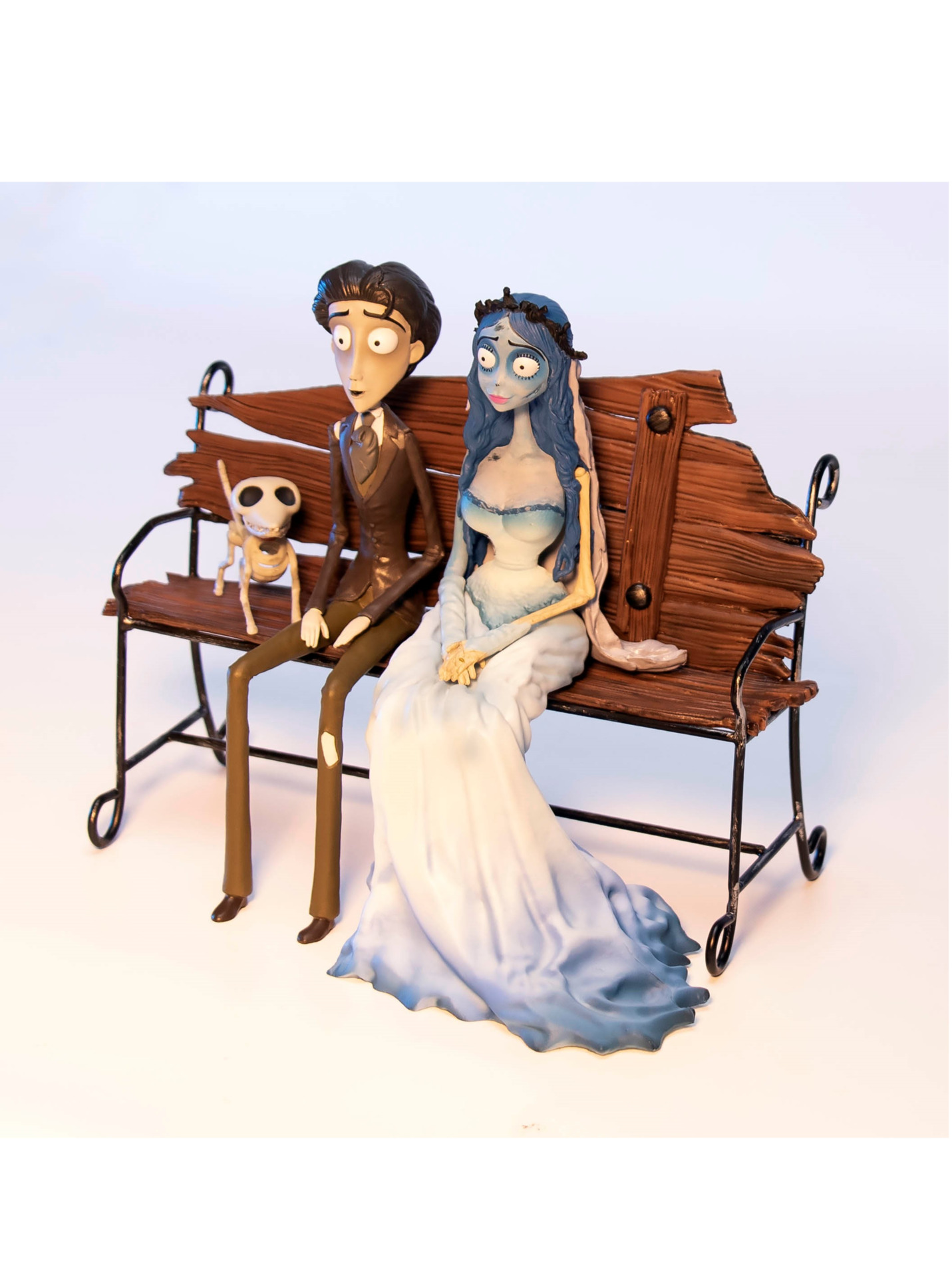 Figurka Corpse Bride - Victor and Emily Diorama - Xzone.cz