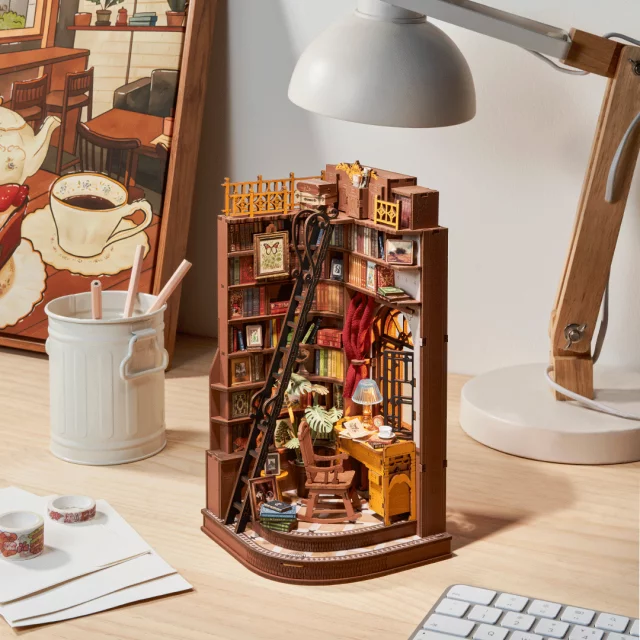 Stavebnice - Silent Corner Study (dřevěná) - Xzone.cz